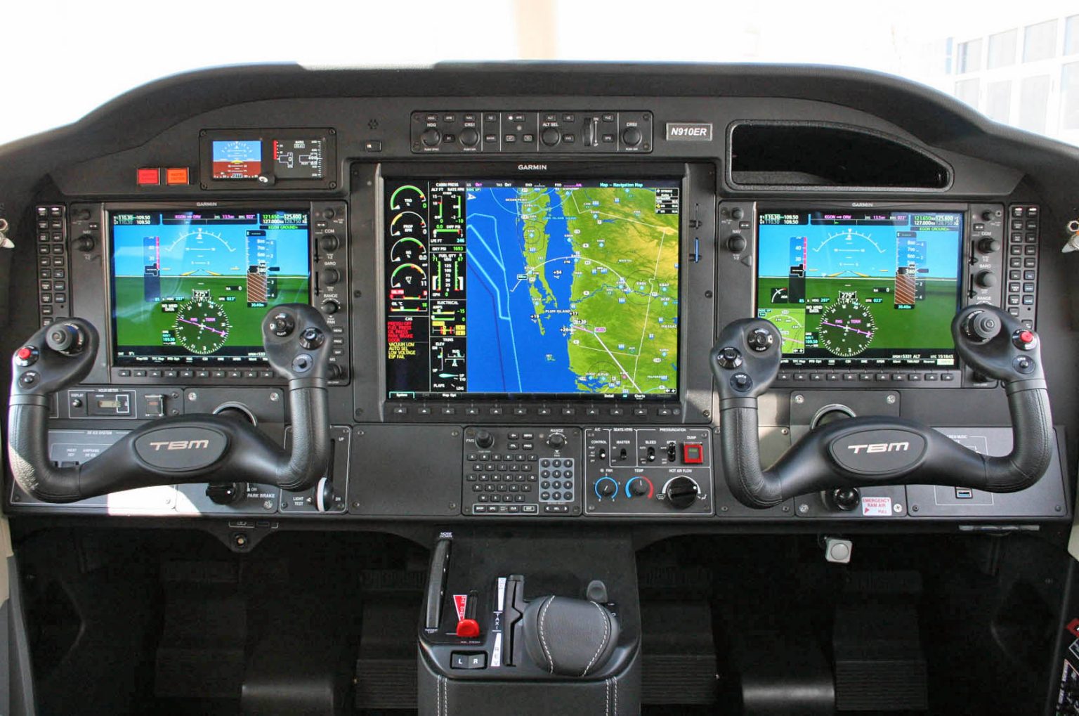 Fly Away in the World's Fastest Single Engine Turboprop - Columbia ...