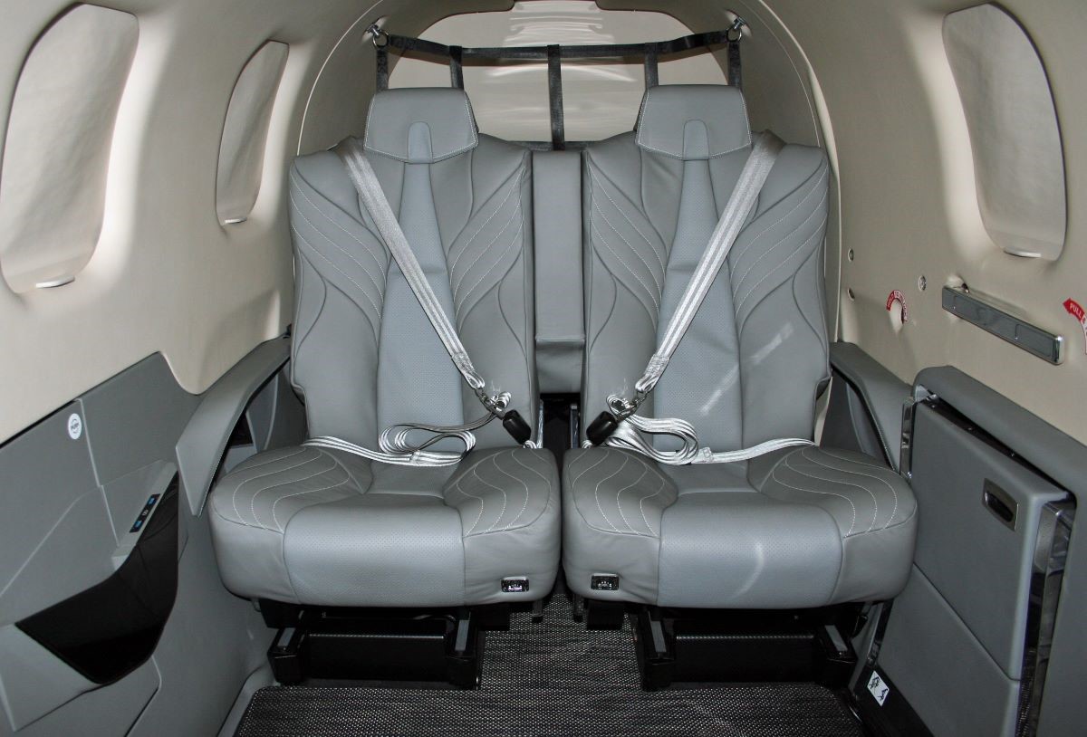 2019 Daher TBM 910 Elite Edition - New Features Highlighted! - Columbia ...